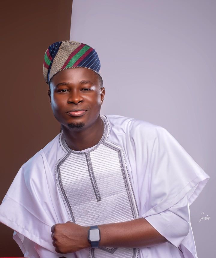 A Double Crown for a Gospel Icon: Bidemi Olaoba Shines Bright at ...